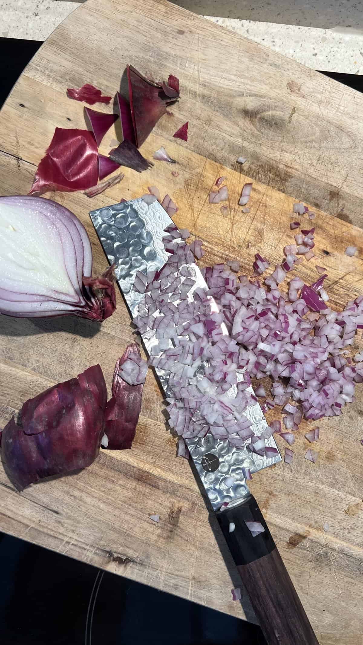Spiced Onions (Indian Takeaway Style) - Laurens Cravings