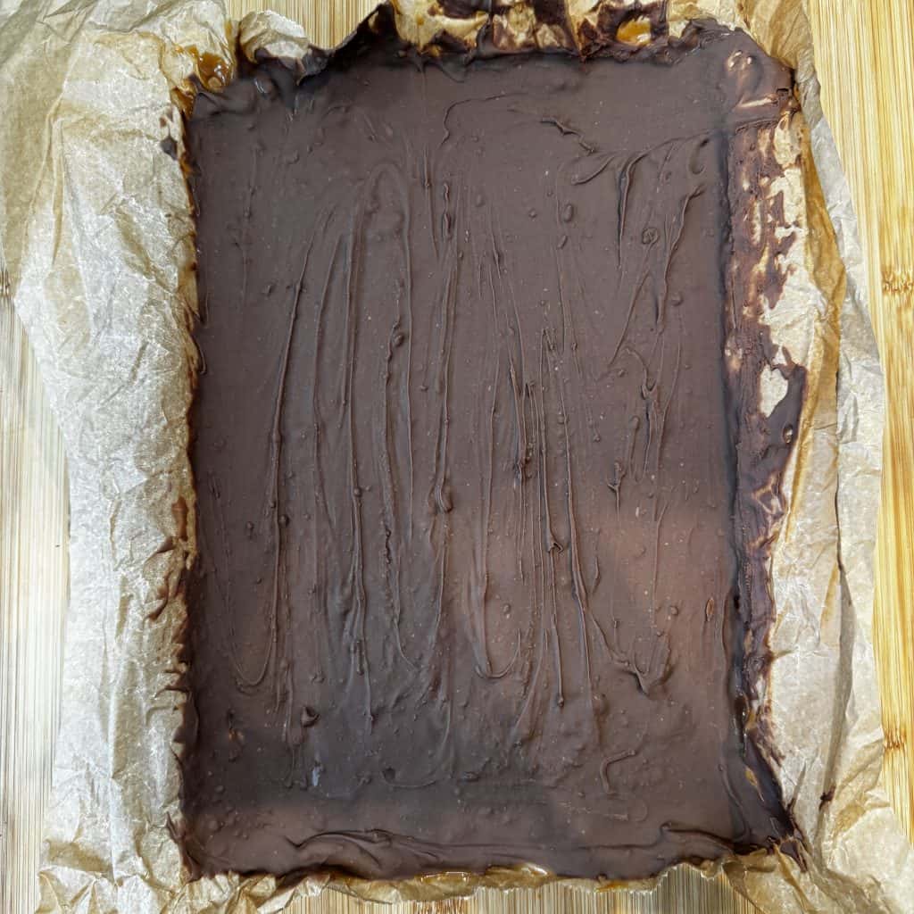 Mars Bar Slice (Chocolate Tray Bake) - Laurens Cravings