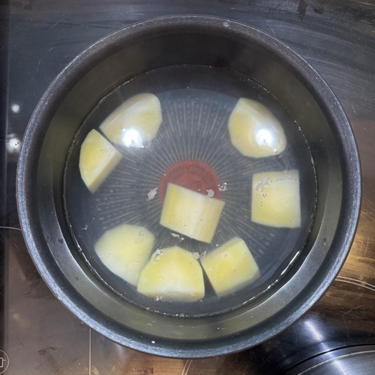 Beef Dripping Roast Potatoes in Air Fryer - Laurens Cravings
