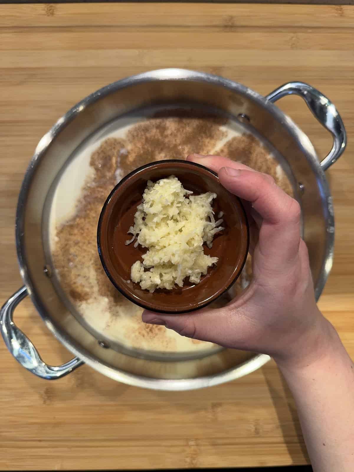 Dauphinoise Potatoes with Cheese - Laurens Cravings