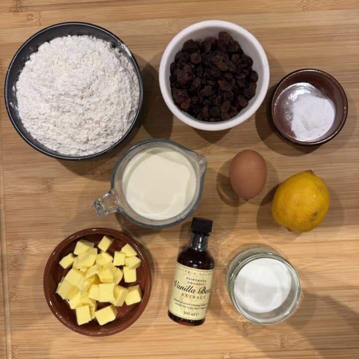 Perfect Fruit Scones (Easy Recipe) - Laurens Cravings