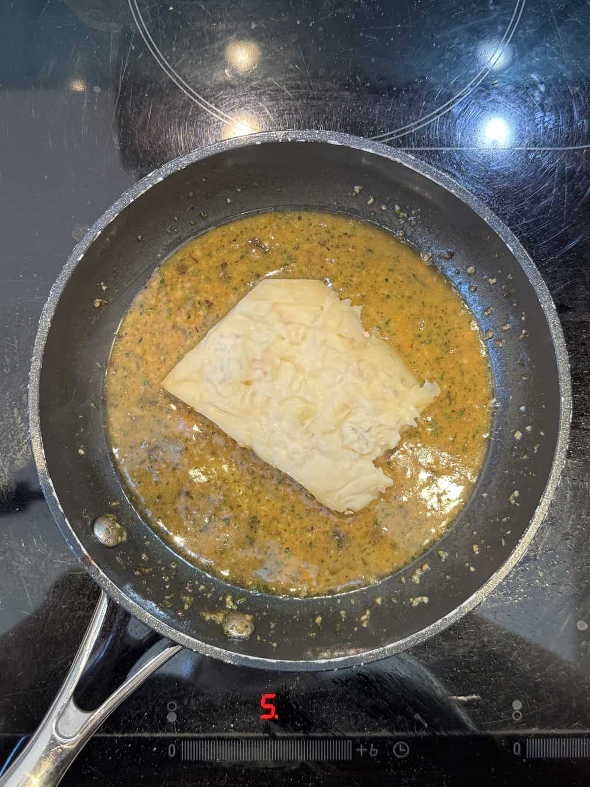 Blue Cheese Sauce for Steak (10 Minute Recipe) - Laurens Cravings