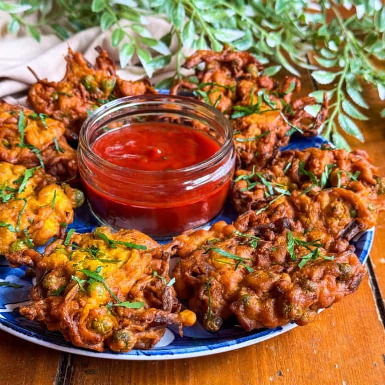 Pakora Sauce (Red Chilli Sauce) - Laurens Cravings