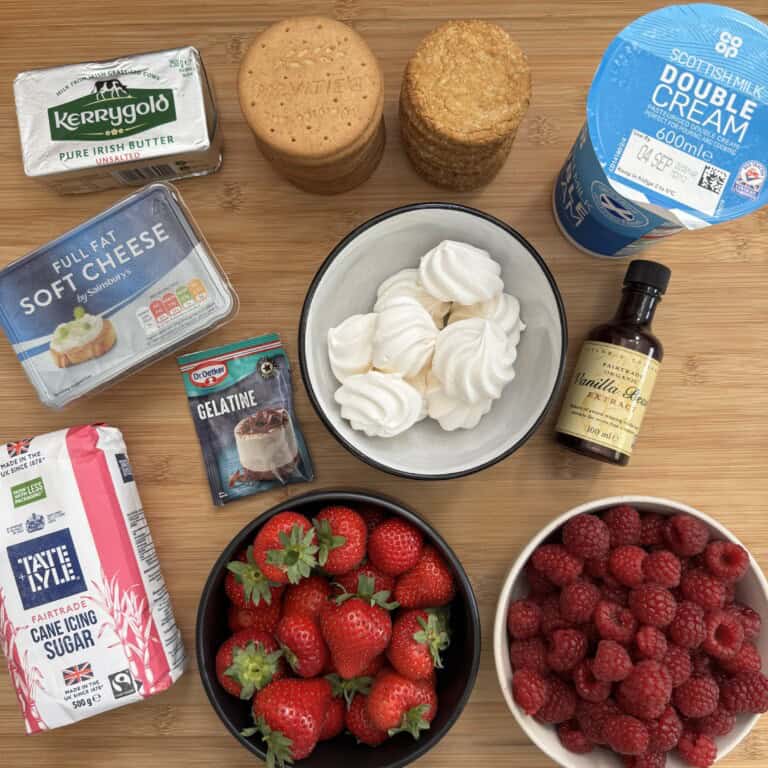 Eton Mess Cheesecake - Laurens Cravings