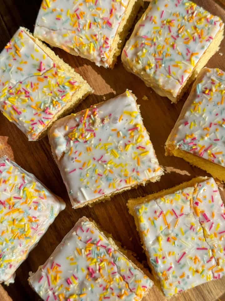 Primary School Cake - Laurens Cravings
