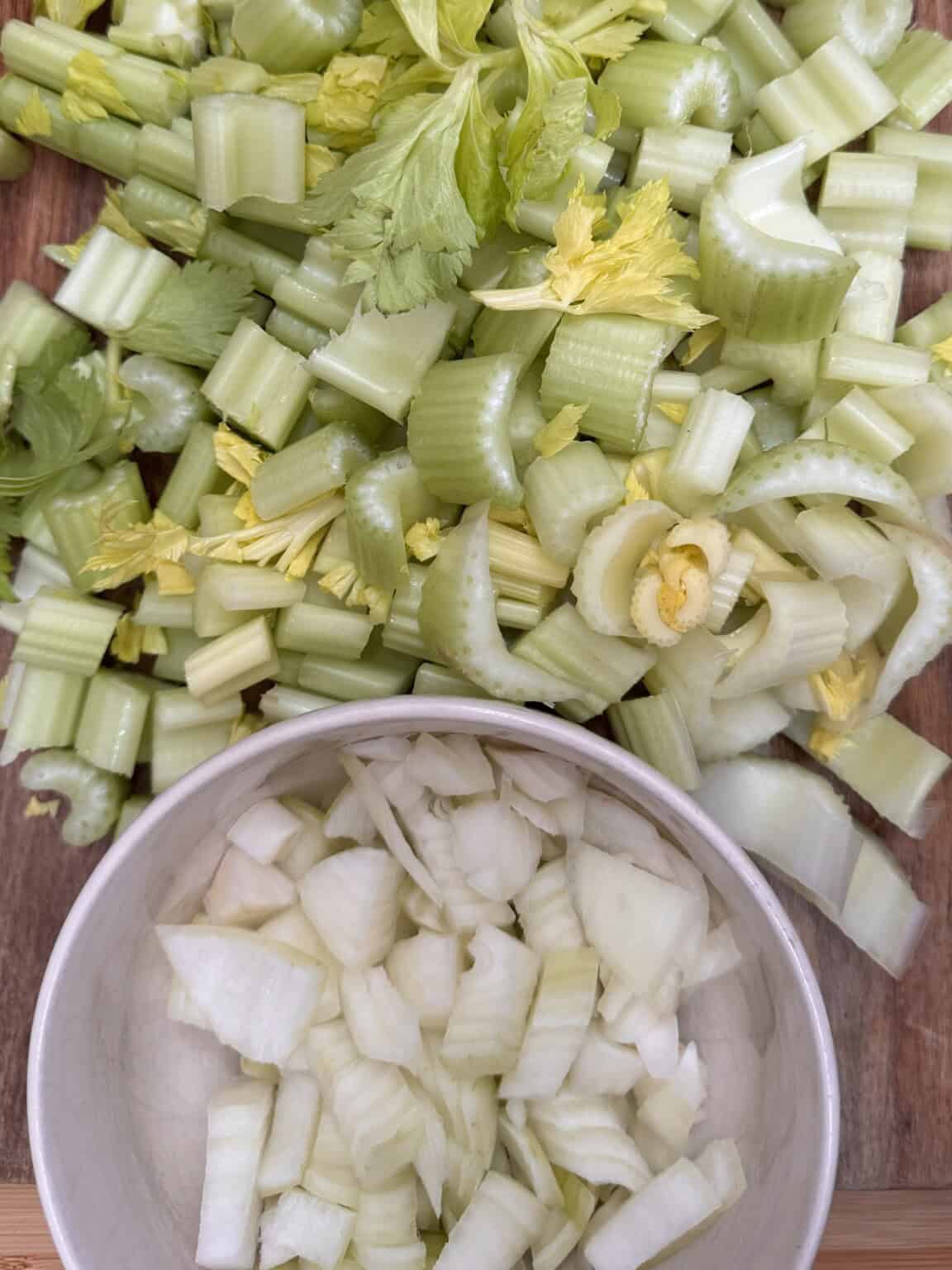 Cream of Celery Soup (30 minute recipe) - Laurens Cravings