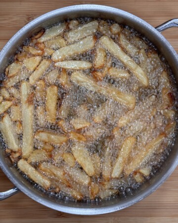 Crispy Homemade Deep-Fried Chips Recipe - Laurens Cravings