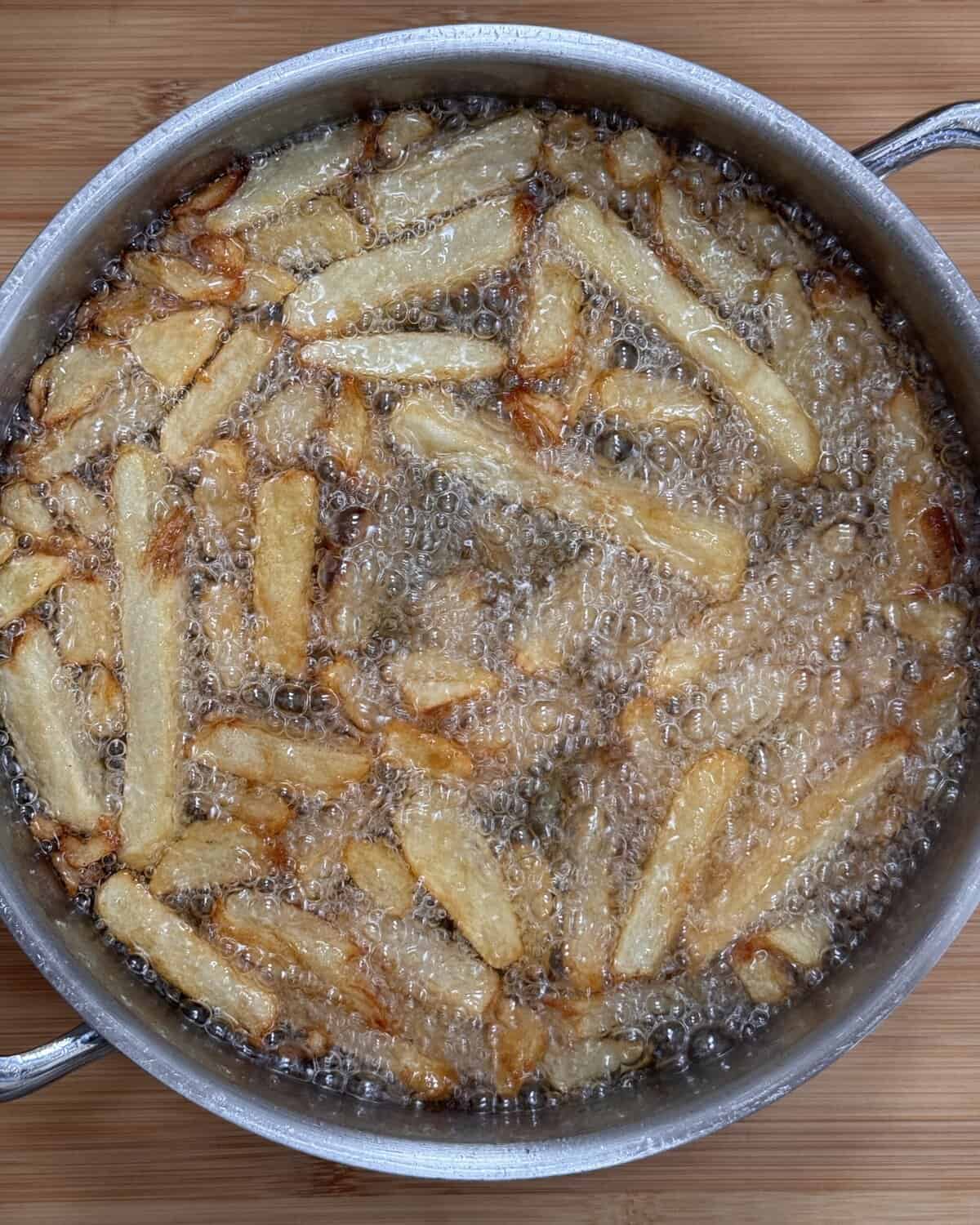 Crispy Homemade Deep-Fried Chips Recipe - Laurens Cravings