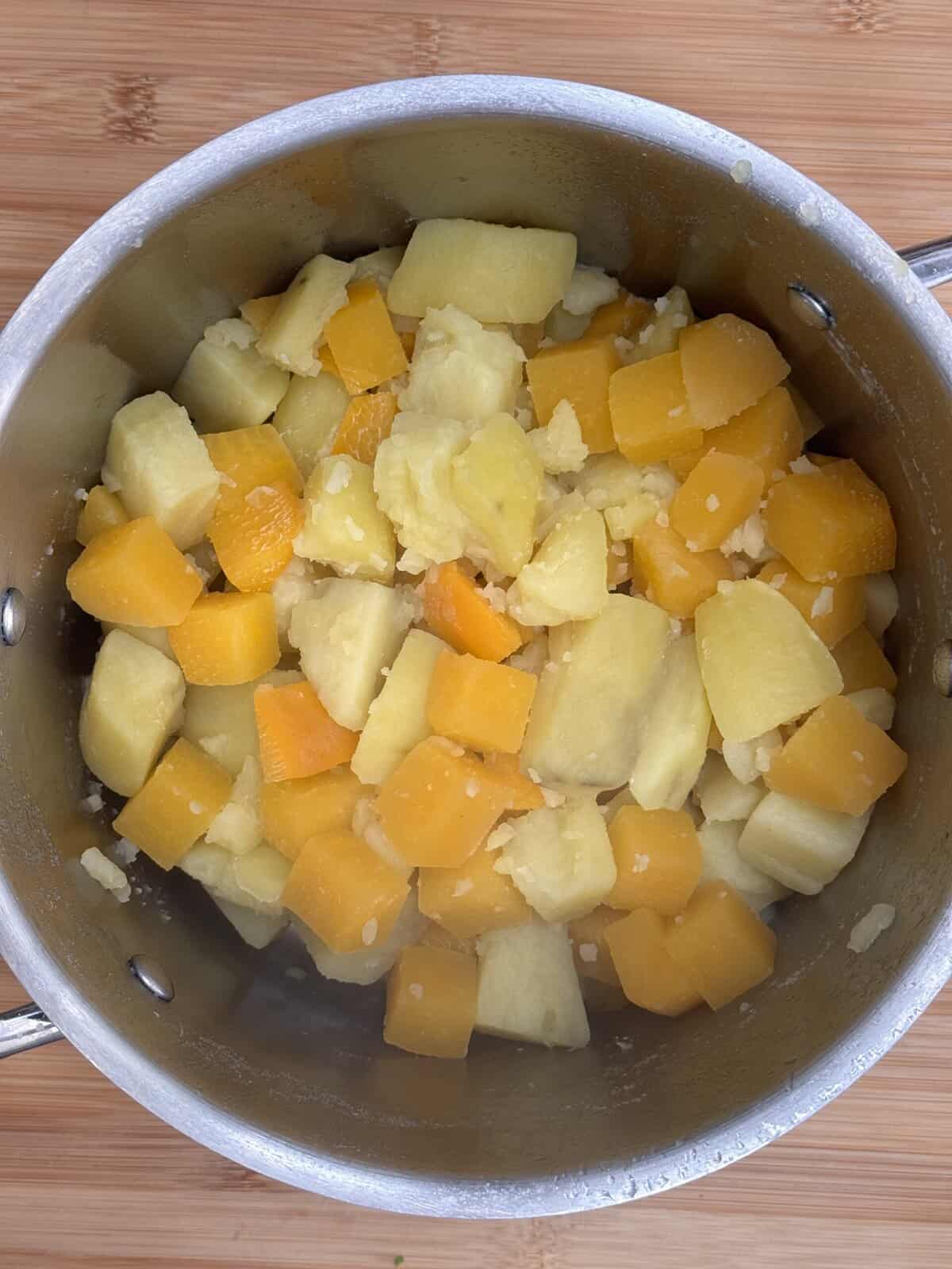 Traditional Clapshot (Scottish Potato & Rutabaga Mash) - Laurens Cravings
