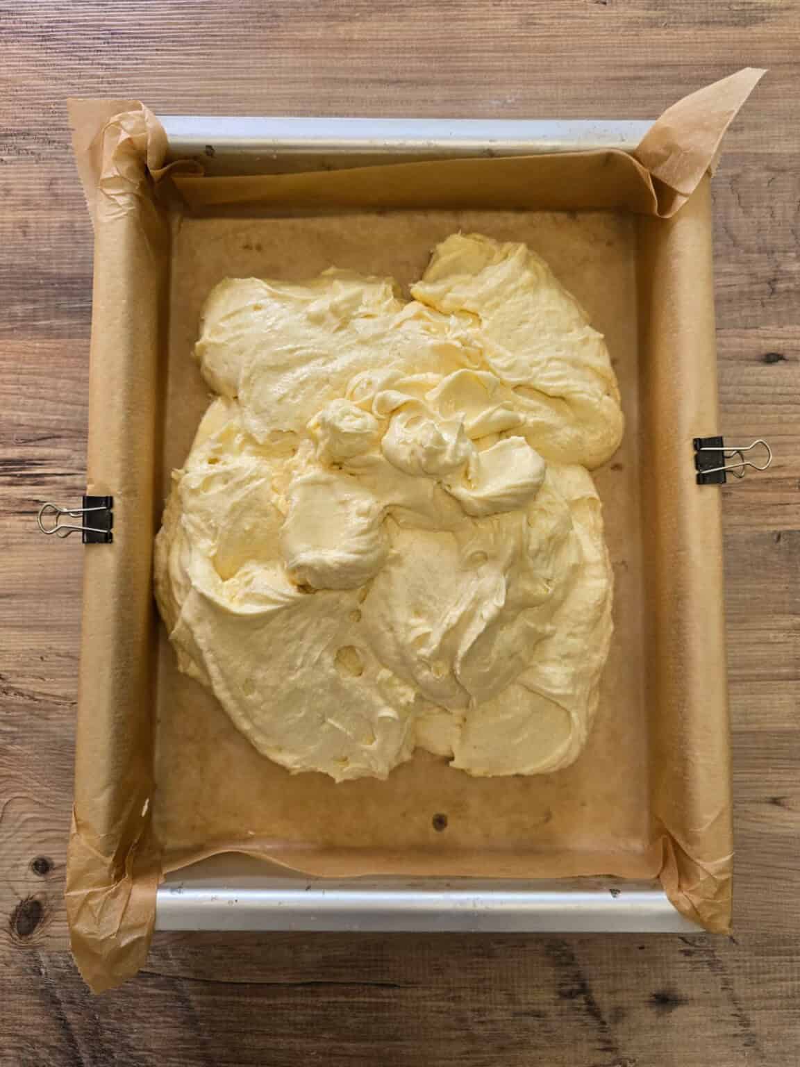 Classic Jam and Coconut Sponge Recipe - Laurens Cravings