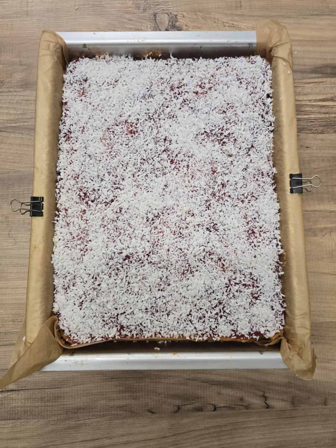 Classic Jam and Coconut Sponge Recipe - Laurens Cravings